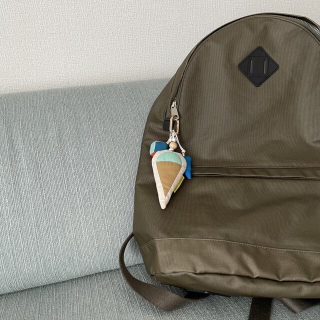 ピースワークチャーム アイス 008 (ミント) | iichi 日々の暮らしを心地よくするハンドメイドやアンティークのマーケットプレイス