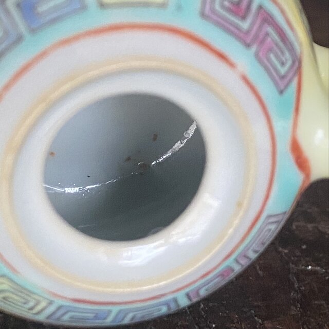 パステル調のカラーで可愛い 萬寿無疆 中国景徳鎮 色絵小ぶり急須 茶器 花唐草 チャイナレトロ オブジェ 黄色 b1 | iichi 日々の暮らしを心地よくするハンドメイドやアンティークの ...