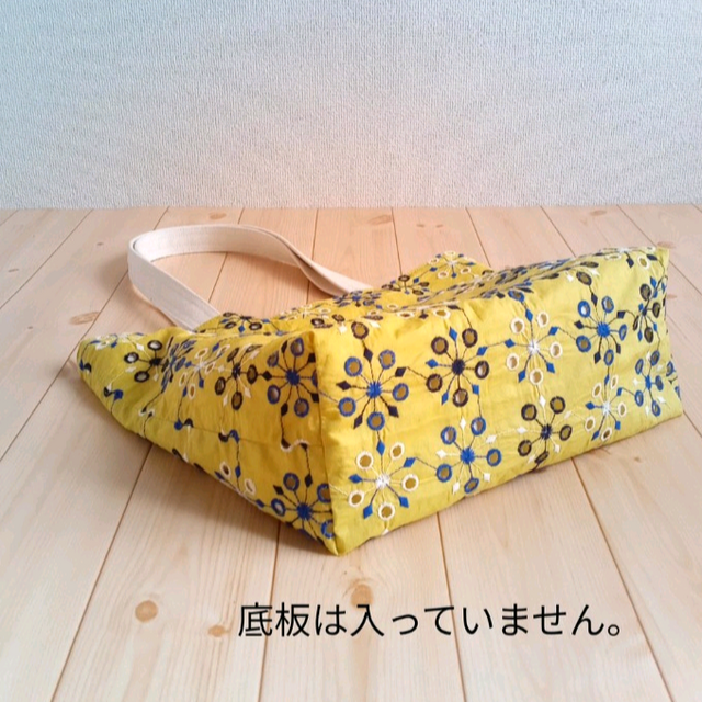 【サマーセール】刺繍レース A4対応☆幾何学柄のファスナーポケット付きトートバッグ 大きめ ライム 762 | iichi 日々の暮らしを心地よくするハンドメイドやアンティークのマーケットプレイス