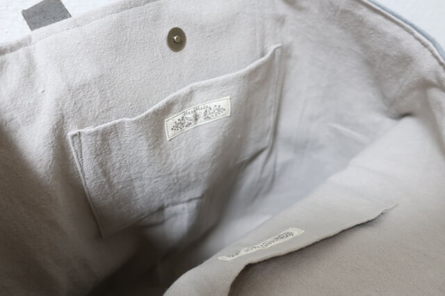 ドット柄刺繡リネン＆コットントートバック | iichi 日々の暮らしを心地よくするハンドメイドやアンティークのマーケットプレイス