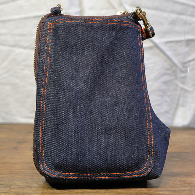 デニムスマホショルダーバッグ | iichi 日々の暮らしを心地よくするハンドメイドやアンティークのマーケットプレイス