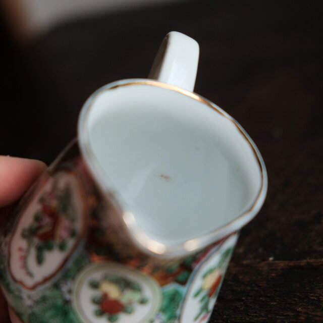 【特価¥3500→¥2500】草花や果実 中国廣州 色絵金彩ミルクピッチャー チャイナレトロ シノワズリ インテリア 茶器 | iichi 日々の暮らしを心地よくするハンドメイドやアンティーク ...