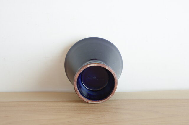 ゴブレット・紺 | iichi 日々の暮らしを心地よくするハンドメイドやアンティークのマーケットプレイス