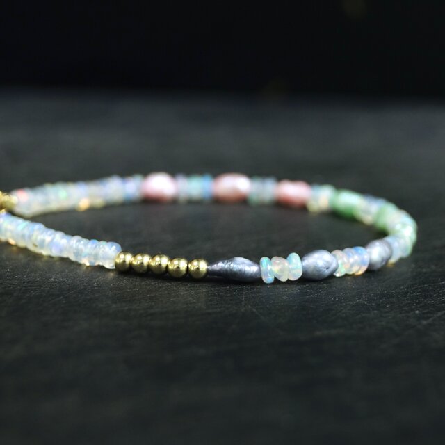 [NY] オパールのブレスレット | iichi 日々の暮らしを心地よくするハンドメイドやアンティークのマーケットプレイス