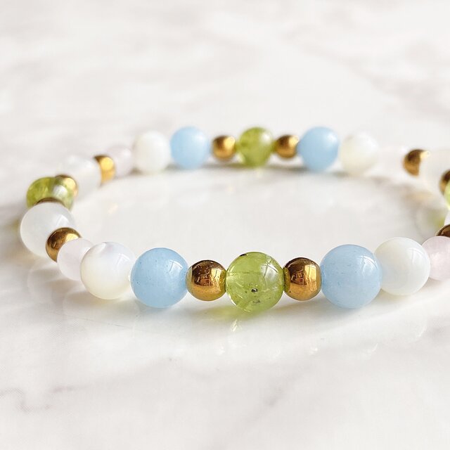 【再販6点以上】妊活・幸せな結婚生活へ導く ペリドット・マザーオブパール・アクアマリン 天然石ブレスレット No312 | iichi 日々の暮らしを心地よくするハンドメイドやアンティークの ...