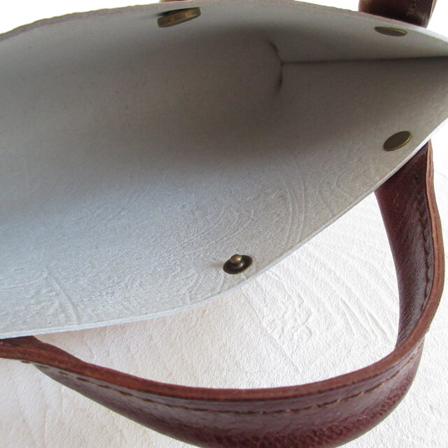 小さくお出掛け♪《牛革》ミニマルトート・ブラウン系・ペイズリー柄・073 | iichi 日々の暮らしを心地よくするハンドメイドやアンティークのマーケットプレイス