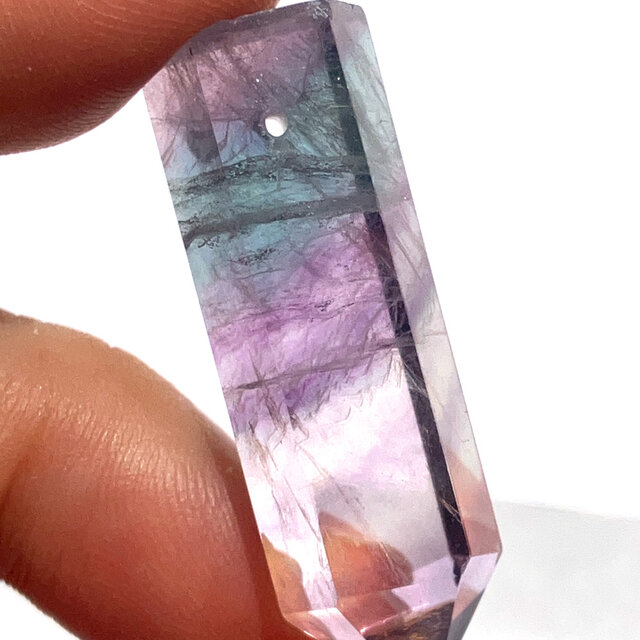 穴あきフローライトポイント[209] 36x11mm 天然石 | iichi 日々の暮らしを心地よくするハンドメイドやアンティークのマーケットプレイス