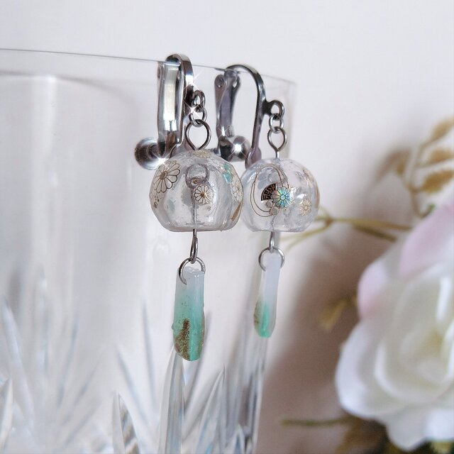 風鈴ピアス イヤリング | iichi 日々の暮らしを心地よくするハンドメイドやアンティークのマーケットプレイス