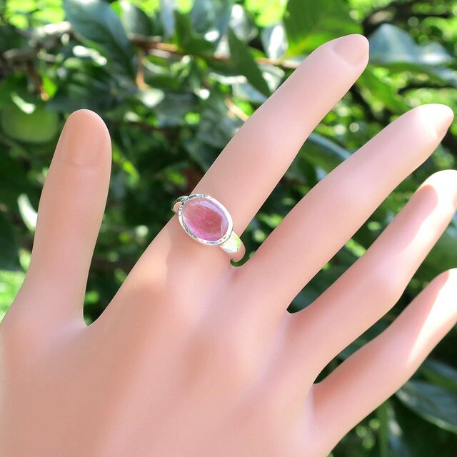 スピネル リング バイカラー オーバルカボション 4.35ct 天然石ジュエリー 8月誕生石 | iichi 日々の暮らしを心地よくするハンドメイドやアンティークのマーケットプレイス