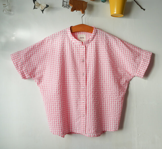 ギンガムチェック柄台襟ドルマンスリーブブラウス(PINK) | iichi 日々の暮らしを心地よくするハンドメイドやアンティークのマーケットプレイス