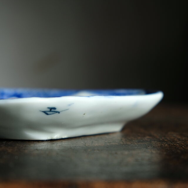 【サマー特価¥1000→¥500】お刺身を乗せたくなる 山水風景図 瀬戸焼 染付菱形皿 骨董・antique 大正〜昭和初期 | iichi 日々の暮らしを心地よくするハンドメイドや ...