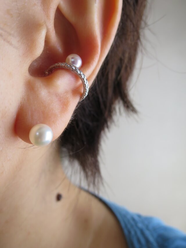SV Akoya pearl braids Ear cuff 2 | iichi 日々の暮らしを心地よくするハンドメイドやアンティークのマーケットプレイス