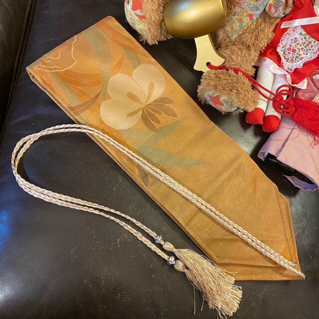 着物 リメイク ワンピース ドレス 洗える 化繊 名古屋帯サッシュベルト 和洋折衷 レトロ 古着 ハンドメイド KW-1014 | iichi 日々の暮らしを心地よくするハンドメイドや ...