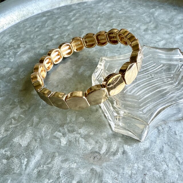 B162-ヴィンテージブレスレット U.S.A. 1970s Gold Tone Honeycomb Stretch | iichi 日々の暮らしを心地よくするハンドメイドやアンティークの ...