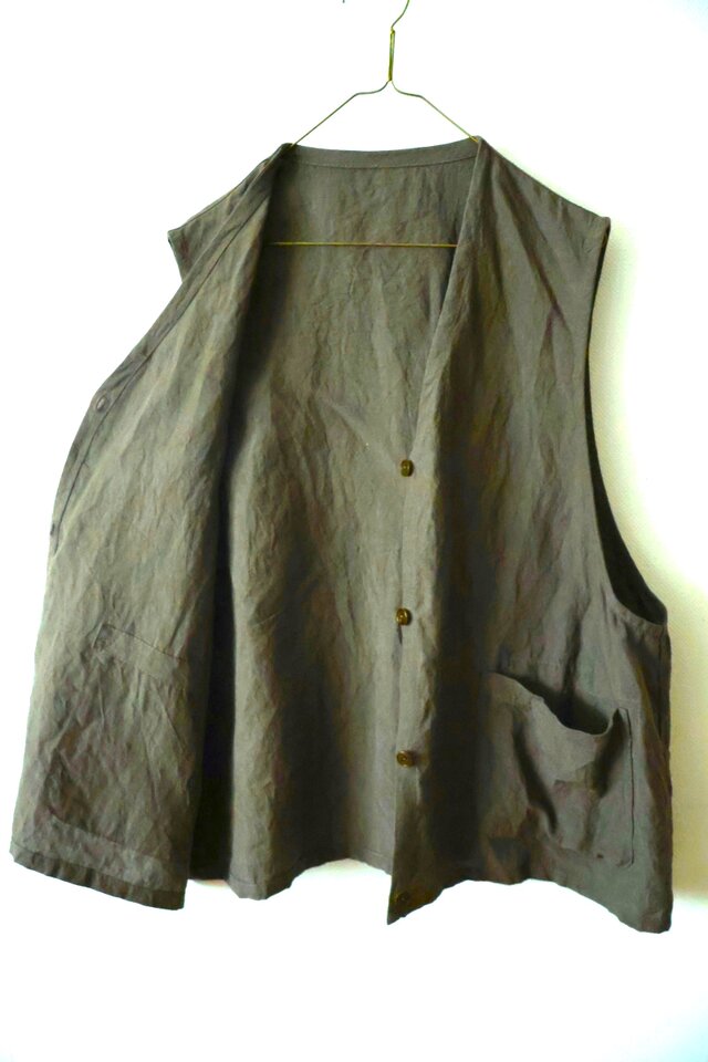 【受注制作】モカ茶/天日干し40リネン オーバーベスト(1重) | iichi 日々の暮らしを心地よくするハンドメイドやアンティークのマーケットプレイス