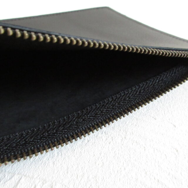 A6対応・フラットマルチケース《ピッグスキン》ネイビー・0329 | iichi 日々の暮らしを心地よくするハンドメイドやアンティークのマーケットプレイス