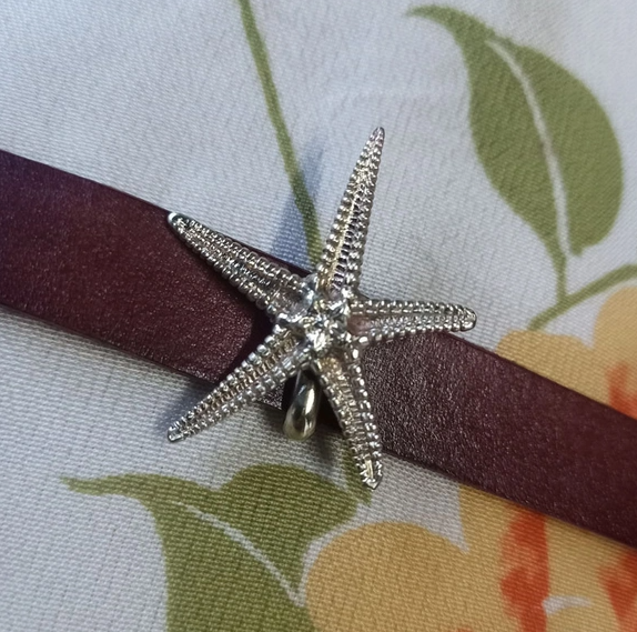 真鍮ブラス製 夏や海に合うヒトデ帯留 着物や浴衣の帯締め・チョーカー/ブレスレットに | iichi 日々の暮らしを心地よくするハンドメイドやアンティークのマーケットプレイス