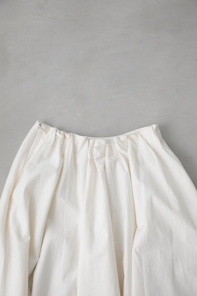 アウトレット 2way FAB skirt / off white | iichi 日々の暮らしを心地よくするハンドメイドやアンティークのマーケットプレイス