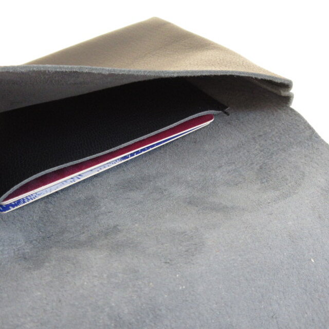 【アウトレットライン】ゴートスキン・B7対応パスポートケース・ネイビー・ソフトシュリンク・カードポケット付き・0164 | iichi 日々の ...