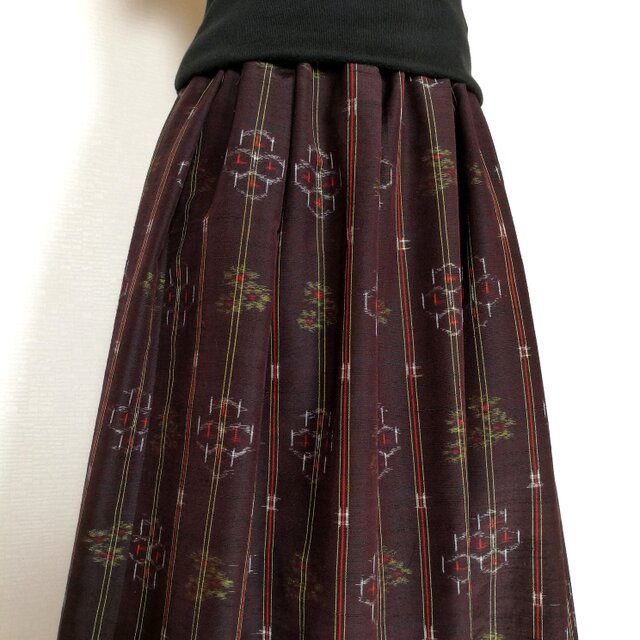 紬リメイク＊タックスカート | iichi 日々の暮らしを心地よくするハンドメイドやアンティークのマーケットプレイス