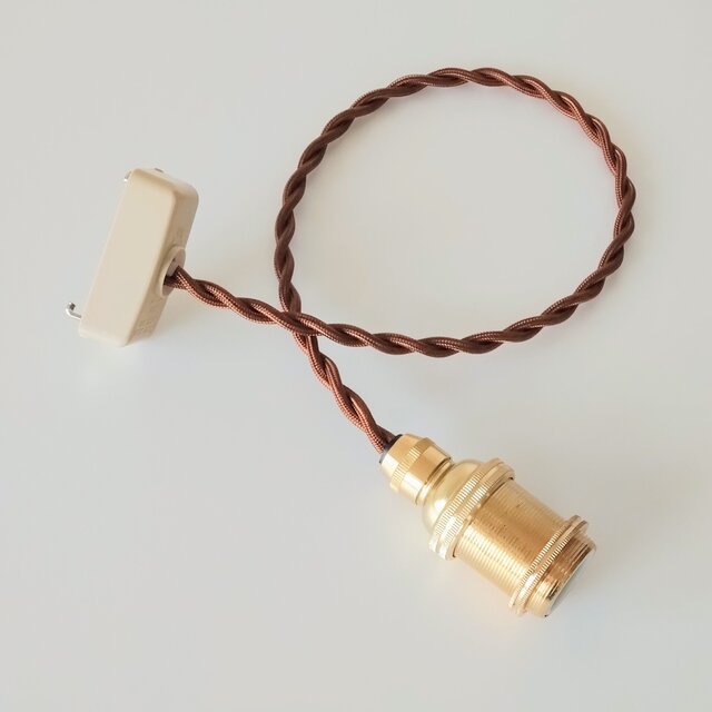 つぶつぶフリットガラスのペンダントライト＊ピンクオレンジ ステンドグラス E17 | iichi 日々の暮らしを心地よくするハンドメイドやアンティークのマーケットプレイス