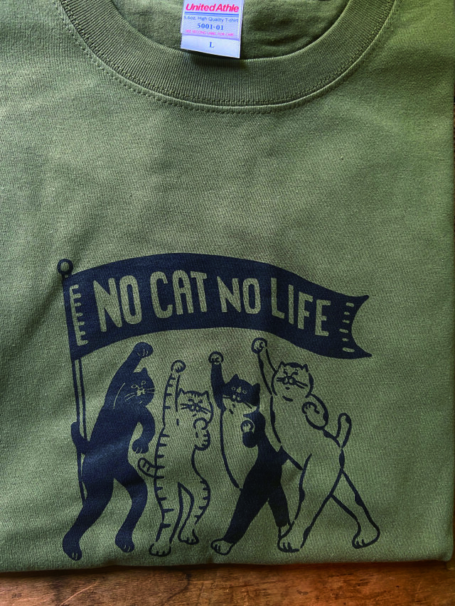 男女兼用 NO CAT NO LIFE Tシャツ オリーブに黒プリント | iichi 日々の暮らしを心地よくするハンドメイドやアンティークのマーケットプレイス