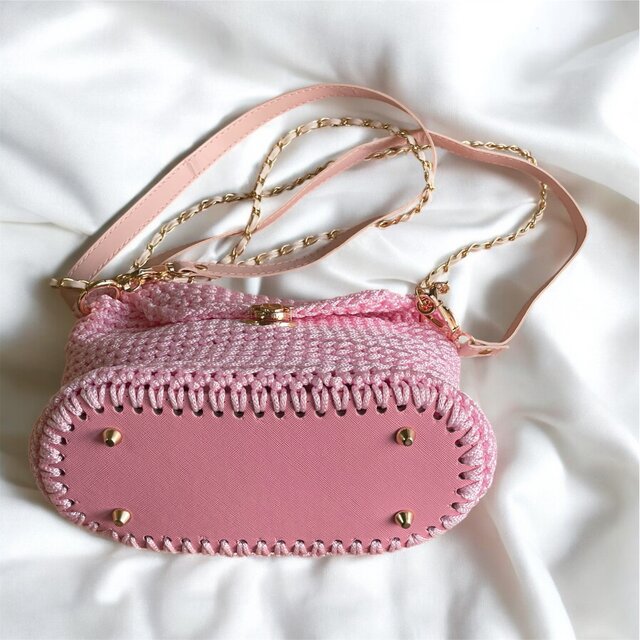 クロシェ ミニショルダーバッグ かぎ編みバッグ crochet mini shoulder bag | iichi 日々の暮らしを心地よくするハンドメイドやアンティークのマーケットプレイス
