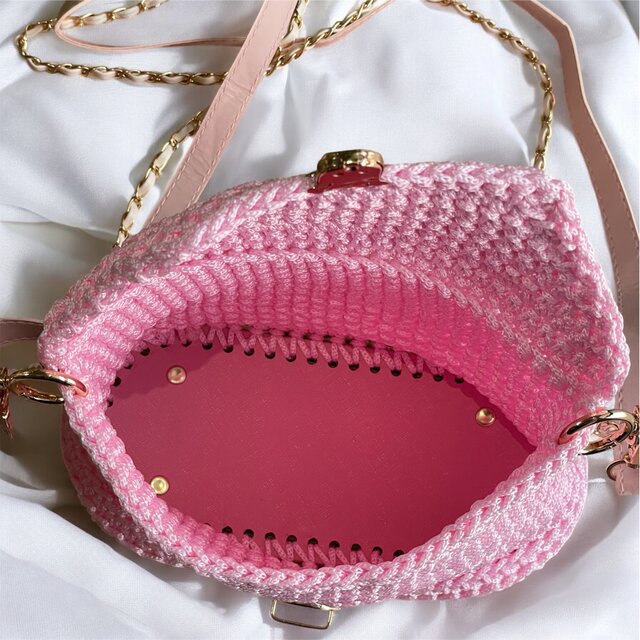 クロシェ ミニショルダーバッグ かぎ編みバッグ crochet mini shoulder bag | iichi 日々の暮らしを心地よくするハンドメイドやアンティークのマーケットプレイス