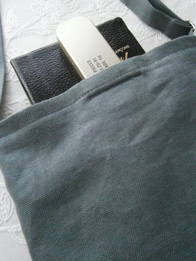 HelimbornLinen×cotton 小さめbag＆pouch | iichi 日々の暮らしを心地よくするハンドメイドやアンティークのマーケットプレイス