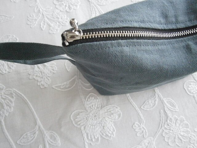 HelimbornLinen×cotton 小さめbag＆pouch | iichi 日々の暮らしを心地よくするハンドメイドやアンティークのマーケットプレイス
