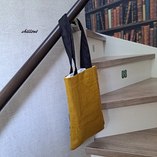 【sale】【リネントートバッグ】マスタード×ブラックフラワーレース【0859】 | iichi 日々の暮らしを心地よくするハンドメイドやアンティークのマーケットプレイス