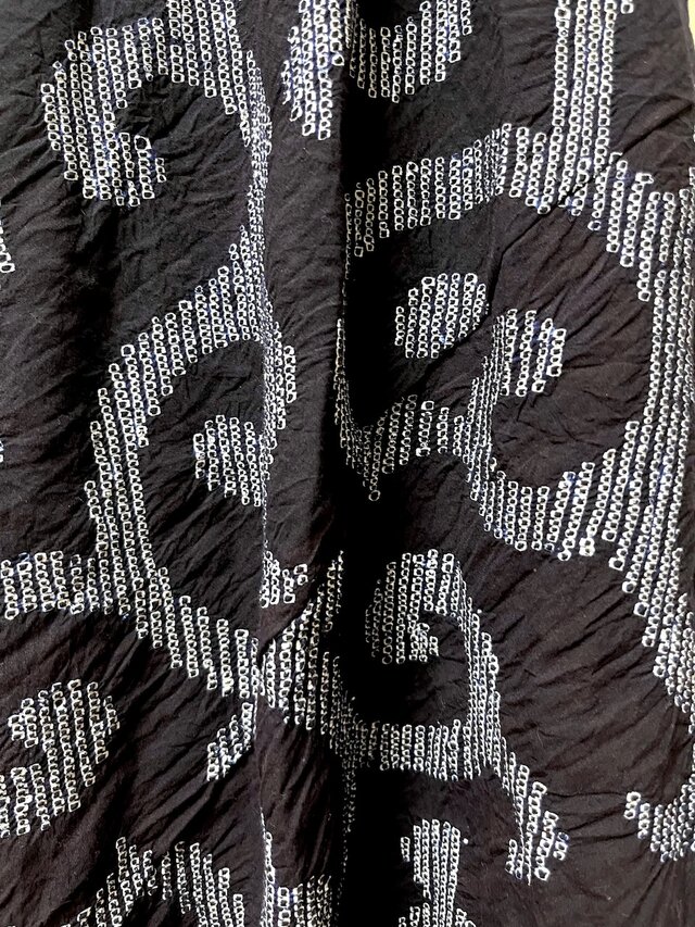 有松絞り フレンチスリーブOP 袖付き変更可 | iichi 日々の暮らしを心地よくするハンドメイドやアンティークのマーケットプレイス