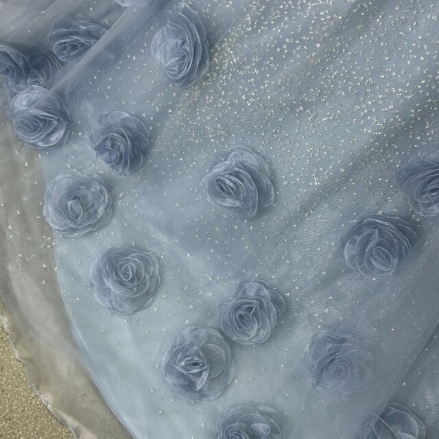 カラードレス ブルー ベアトップ シークインチュール 花モチーフ ふっくら柔らかなバックリボン 編み上げ 花嫁 | iichi 日々の暮らしを心地よくするハンドメイドやアンティークのマーケットプレイス