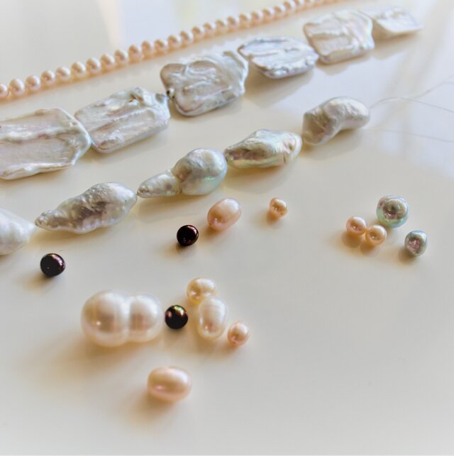 淡水ピーコックグリーンブラックパールの3連ネックレス＊43cm＊3.5～4mm 送料無料♪ | iichi 日々の暮らしを心地よくするハンドメイドやアンティークのマーケットプレイス