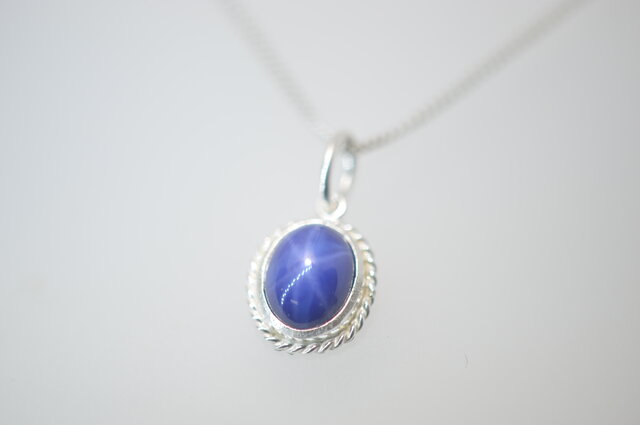 ロープ ペンダント シルバー925 シンセティックスターサファイア 1.75ct | iichi 日々の暮らしを心地よくするハンドメイドやアンティークのマーケットプレイス