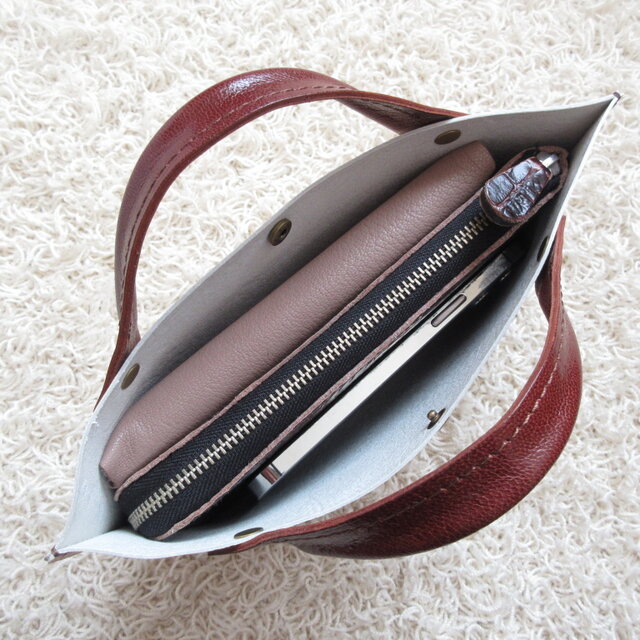 小さくお出掛け♪《牛革》ミニマルトート・ブラウン系・ペイズリー柄・073 | iichi 日々の暮らしを心地よくするハンドメイドやアンティークのマーケットプレイス