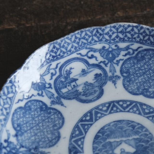 古美術なデザイン 時代物 印判七寸中皿 骨董・antiques 骨董のある暮らしに。明治~大正期 | iichi 日々の暮らしを心地よくするハンドメイドやアンティークのマーケットプレイス