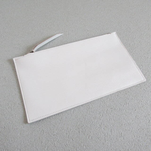 A6対応・フラットマルチケース《ゴートスキン》パールホワイト・ソフトシュリンク・0327 | iichi 日々の暮らしを心地よくするハンドメイドやアンティークのマーケットプレイス