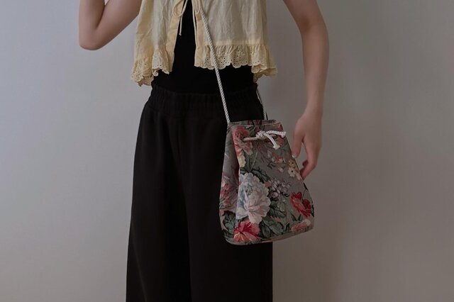 petit sac / pinkbeige | iichi 日々の暮らしを心地よくするハンドメイドやアンティークのマーケットプレイス