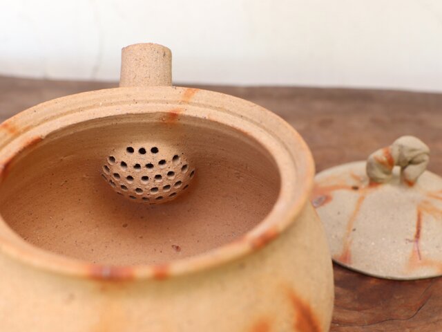 備前焼 急須・ひだすき k1-096 | iichi 日々の暮らしを心地よくするハンドメイドやアンティークのマーケットプレイス