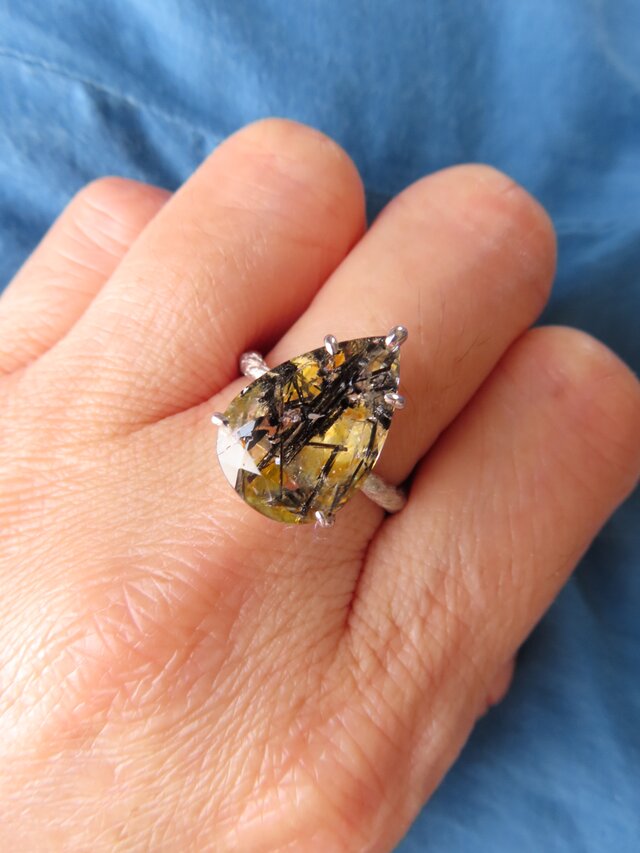 SV Black tourmaline Limonite in quartz Ring | iichi 日々の暮らしを心地よくするハンドメイドやアンティークのマーケットプレイス