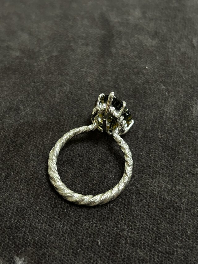 SV Black tourmaline Limonite in quartz Ring | iichi 日々の暮らしを心地よくするハンドメイドやアンティークのマーケットプレイス