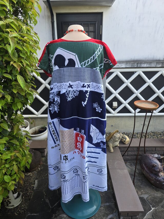 着物リメイク 手作り 手ぬぐい パッチワーク ワンピース | iichi 日々の暮らしを心地よくするハンドメイドやアンティークのマーケットプレイス