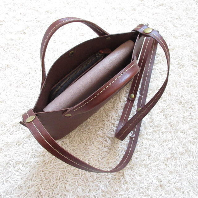 レクタングル♪《牛革》2wayサコッシュ・ブラウン・スムース・0113 | iichi 日々の暮らしを心地よくするハンドメイドやアンティークのマーケットプレイス