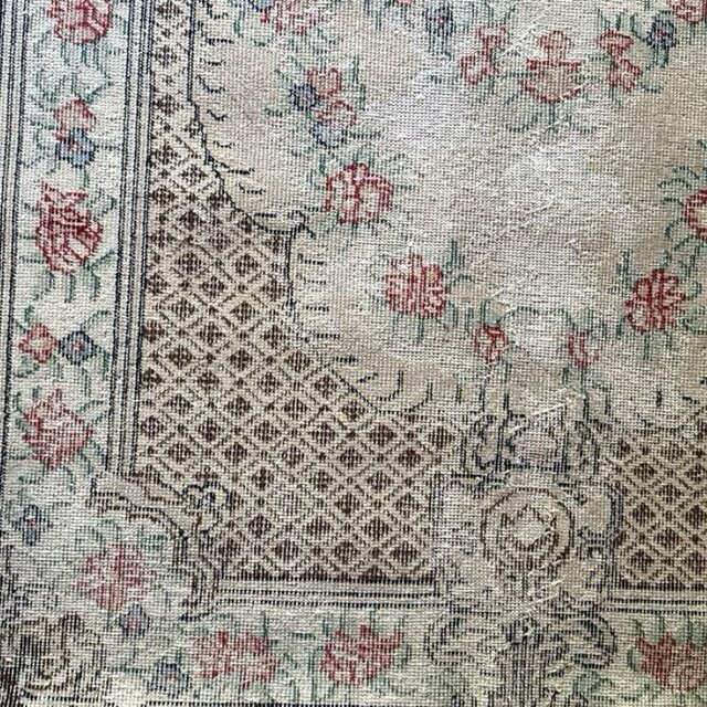 123×230 淡いキナリベージュ メダリオン トルコヴィンテージラグ | iichi 日々の暮らしを心地よくするハンドメイドやアンティークのマーケットプレイス