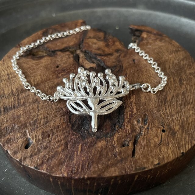 BOTANICAL ブレスレット | iichi 日々の暮らしを心地よくするハンドメイドやアンティークのマーケットプレイス