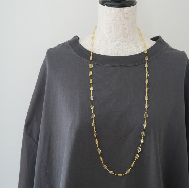 long necklace silk レモンクォーツ | iichi 日々の暮らしを心地よくするハンドメイドやアンティークのマーケットプレイス