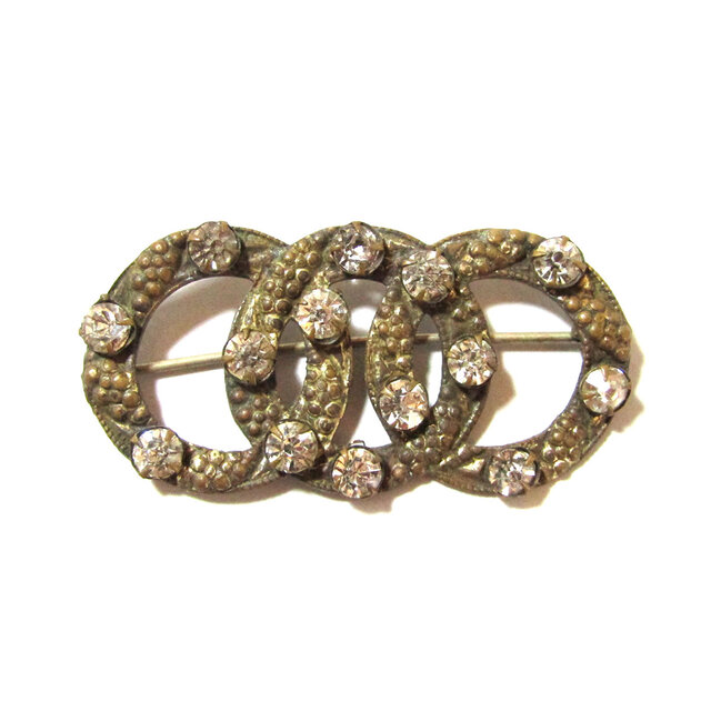 50s Vintage Three Rings Design Brooch | iichi 日々の暮らしを心地よくするハンドメイドやアンティークのマーケットプレイス