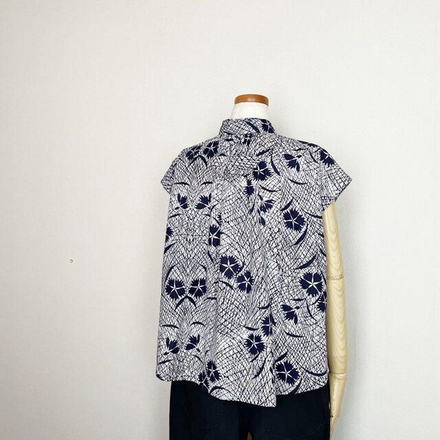 ヴィンテージユカタ de プチカラー ギャザーブラウス | iichi 日々の暮らしを心地よくするハンドメイドやアンティークのマーケットプレイス