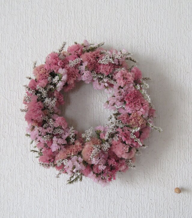 heartwarming statice wreath | iichi 日々の暮らしを心地よくするハンドメイドやアンティークのマーケットプレイス